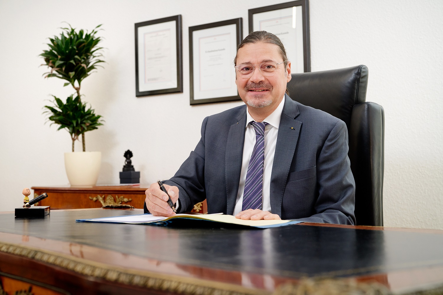 Apraxa - Das Anwaltsnetzwerk